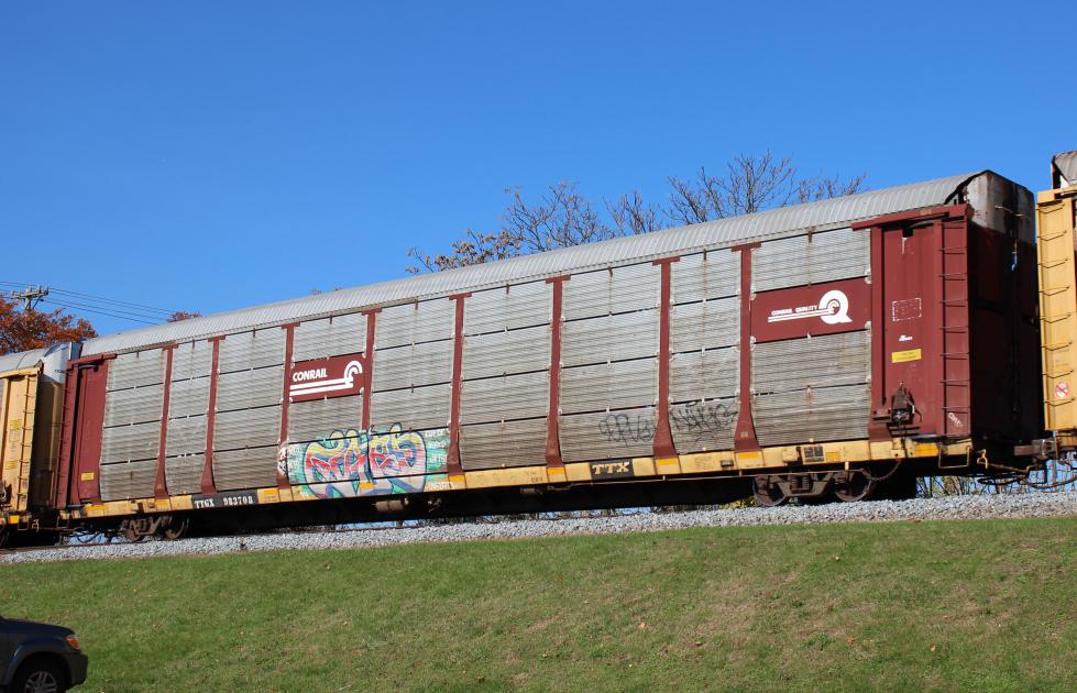 TTGX 983708-Rack class ML2L | Conrail Photo Archive